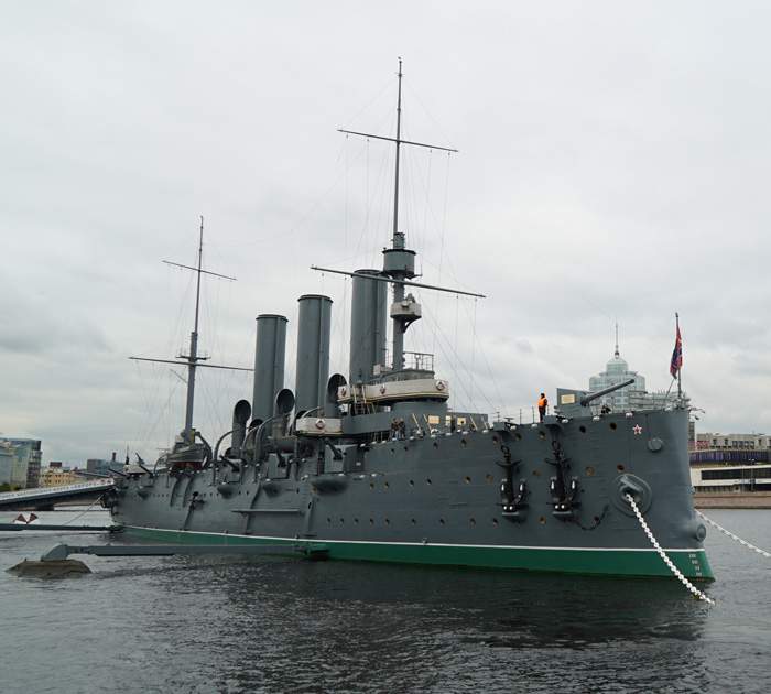 In the shadow of Red October - BBC News