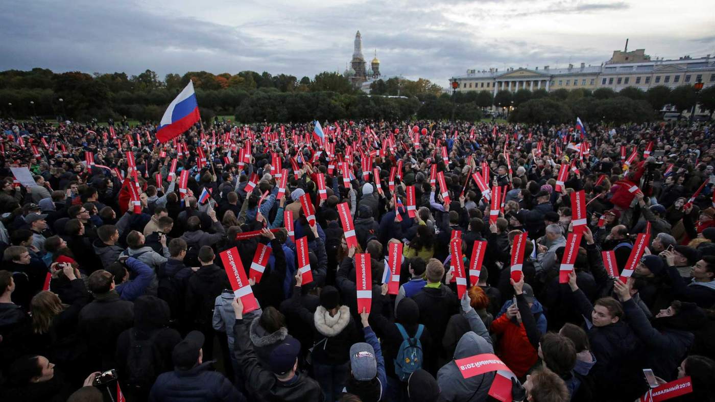 In the shadow of Red October - BBC News