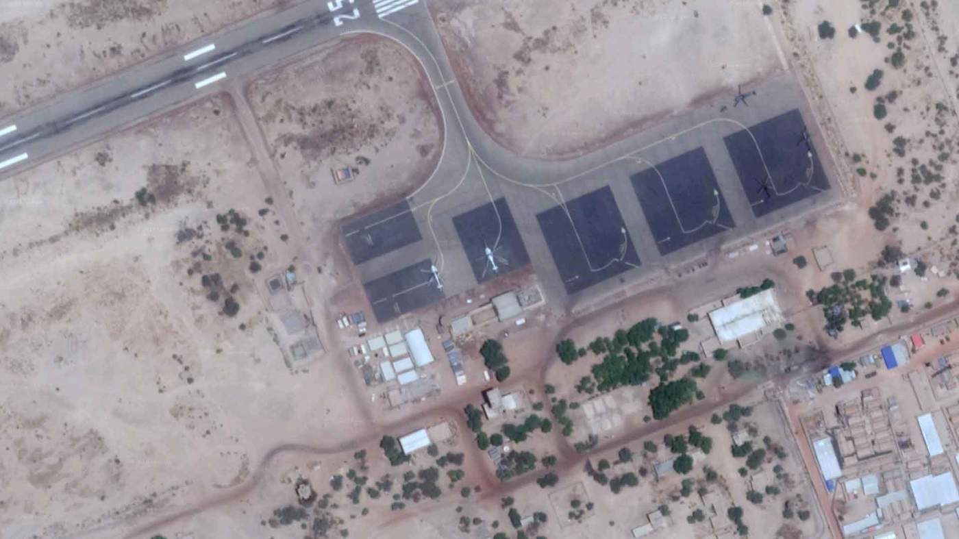 The war in the desert - BBC News