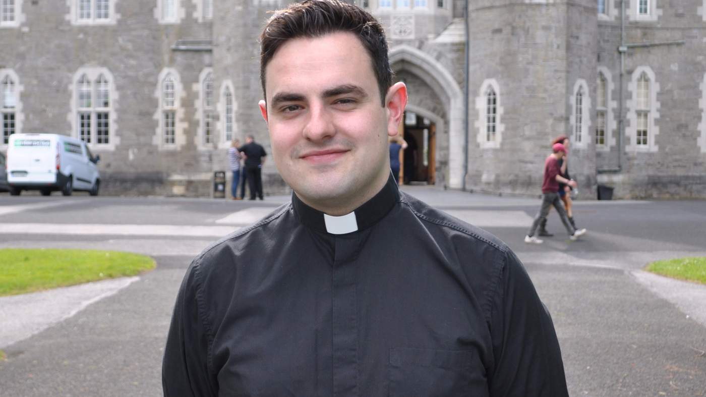 Ireland between Popes - BBC News