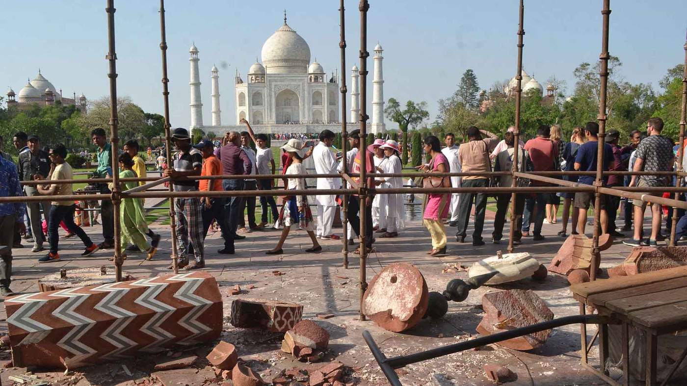 Twilight of the Taj - BBC News