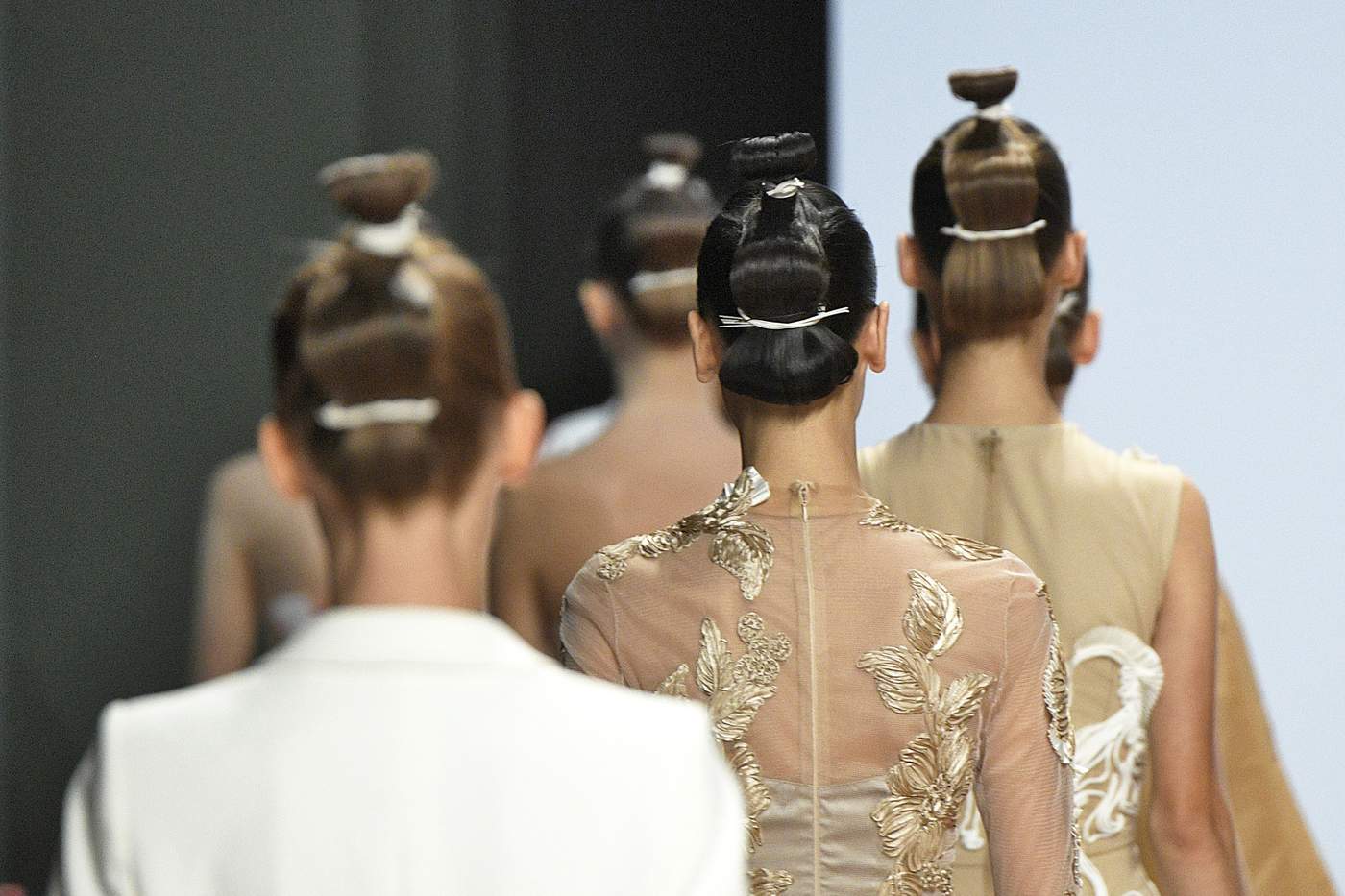 Anna in Fashionland - BBC News