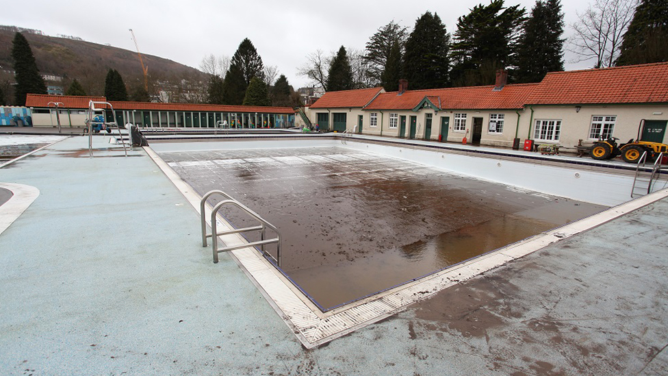 £6.3m lido may not reopen this year after Storm Dennis flood - BBC News